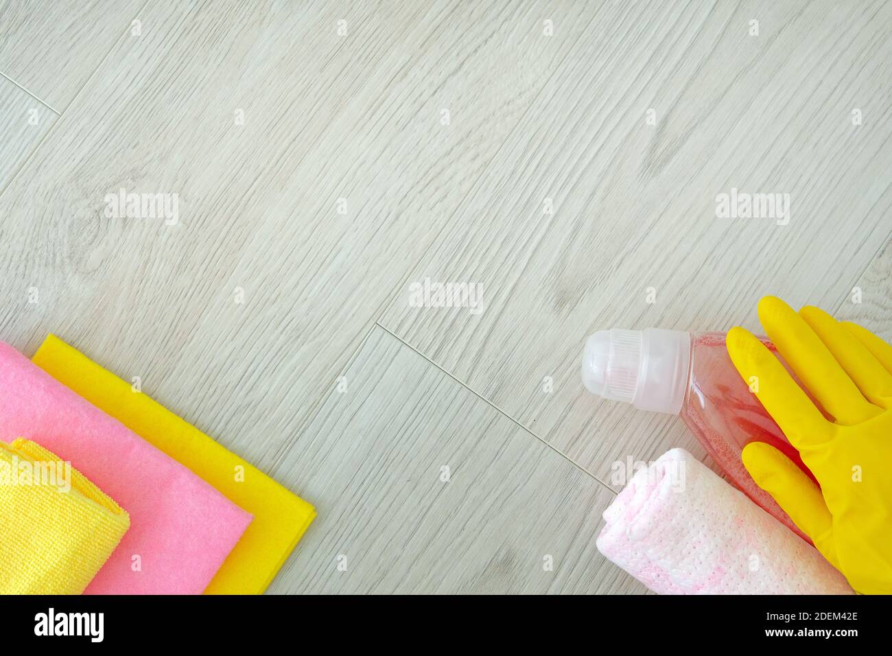 Cleaning tools hi-res stock photography and images - Alamy