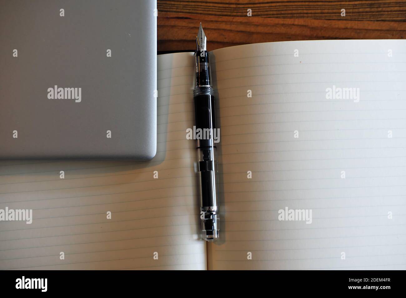 Blank notebook fountain pen hi-res stock photography and images - Alamy