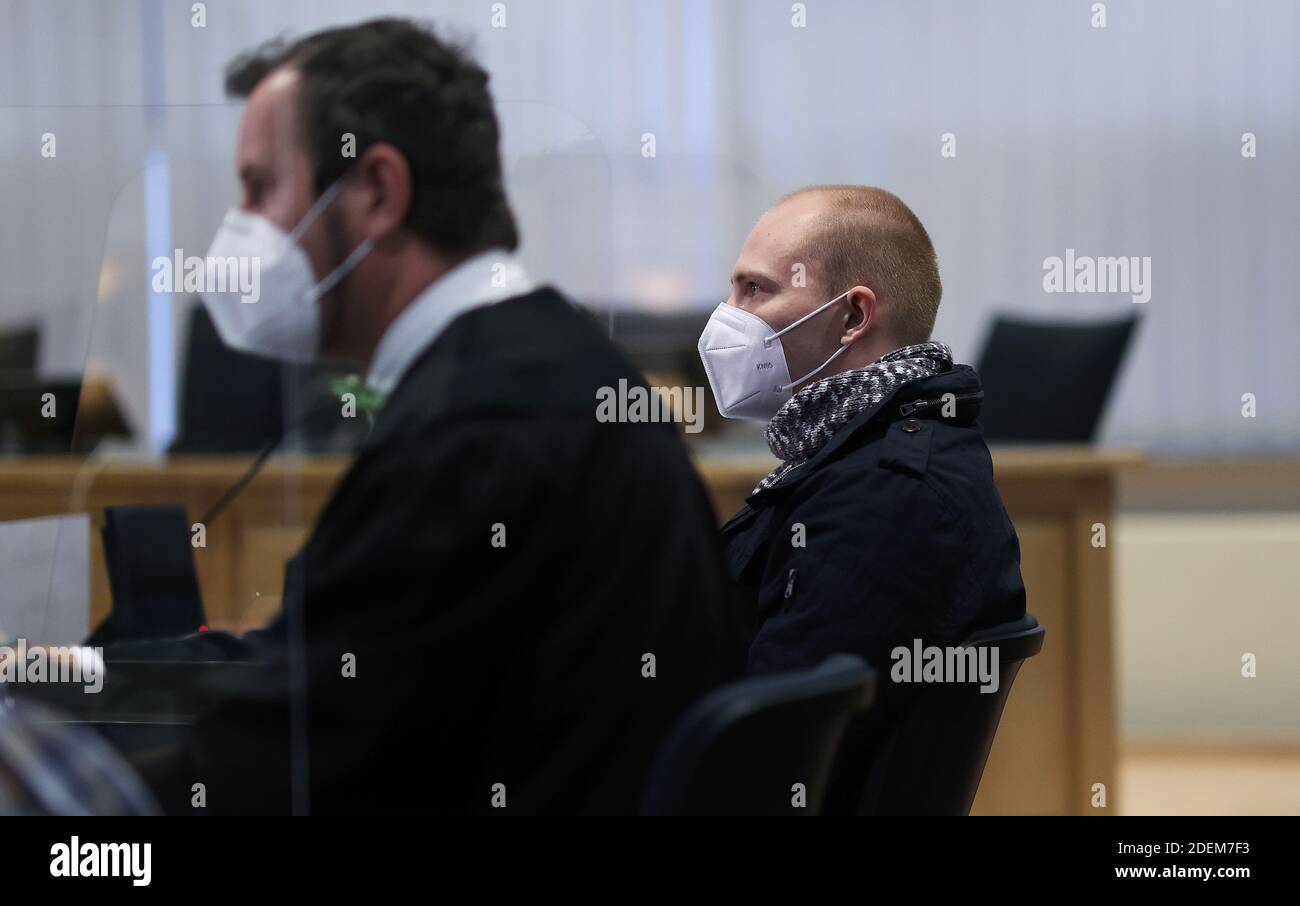 Jewish nose hi-res stock photography and images - Alamy