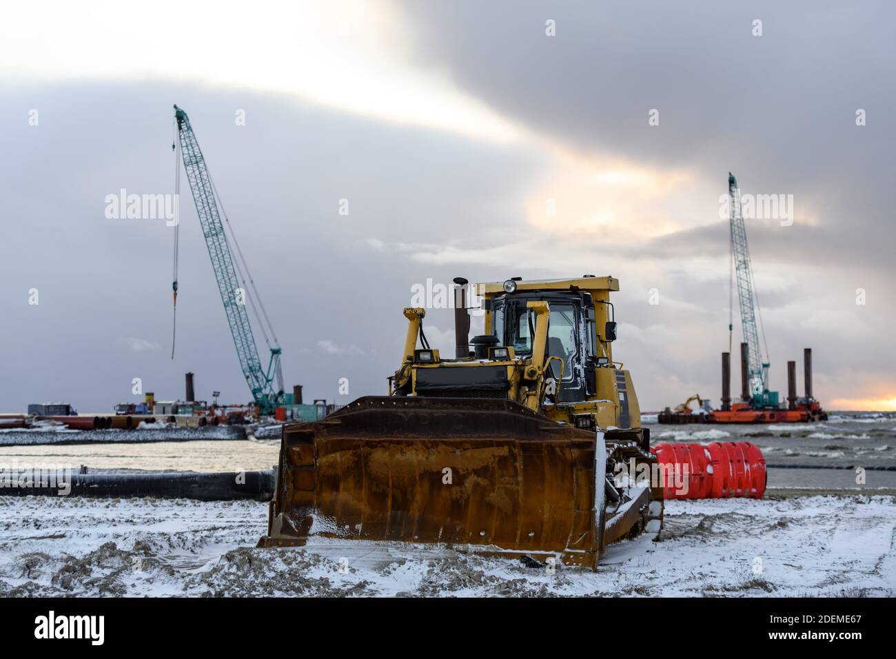 Construction Marine offshore works. Dam building, crane, barge, dredger ...