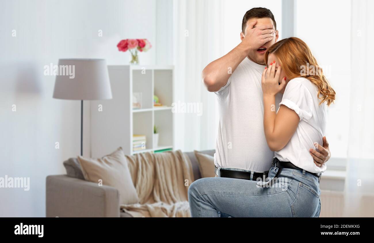 Man home scared hi-res stock photography and images - Alamy