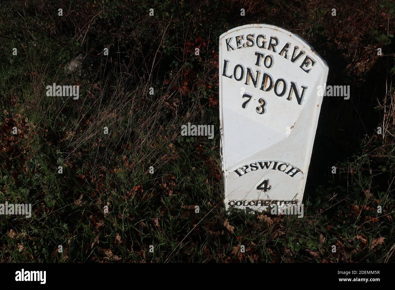 London milestone marker hi-res stock photography and images - Alamy