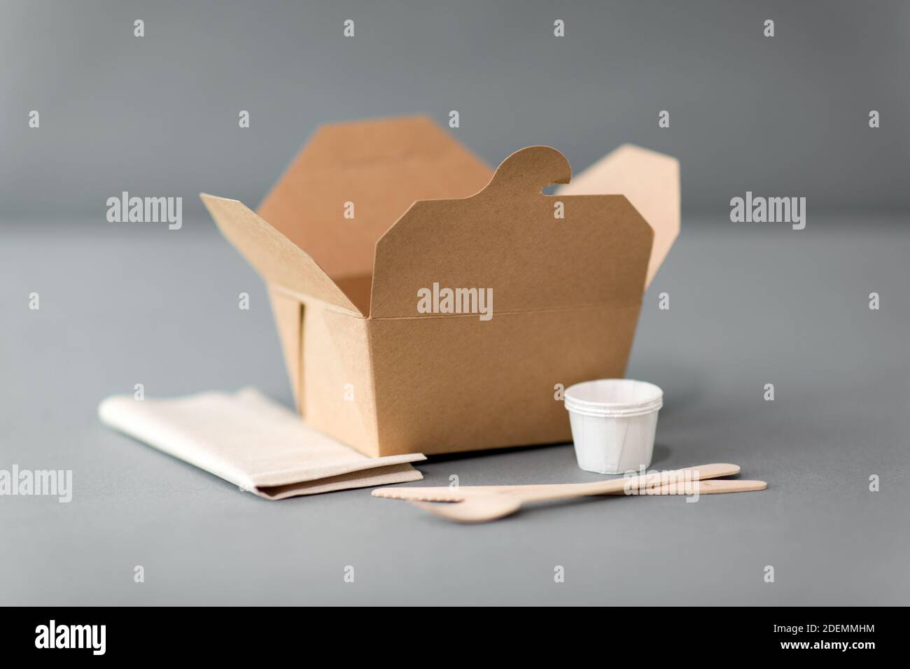 Takeaway food box hi-res stock photography and images - Alamy