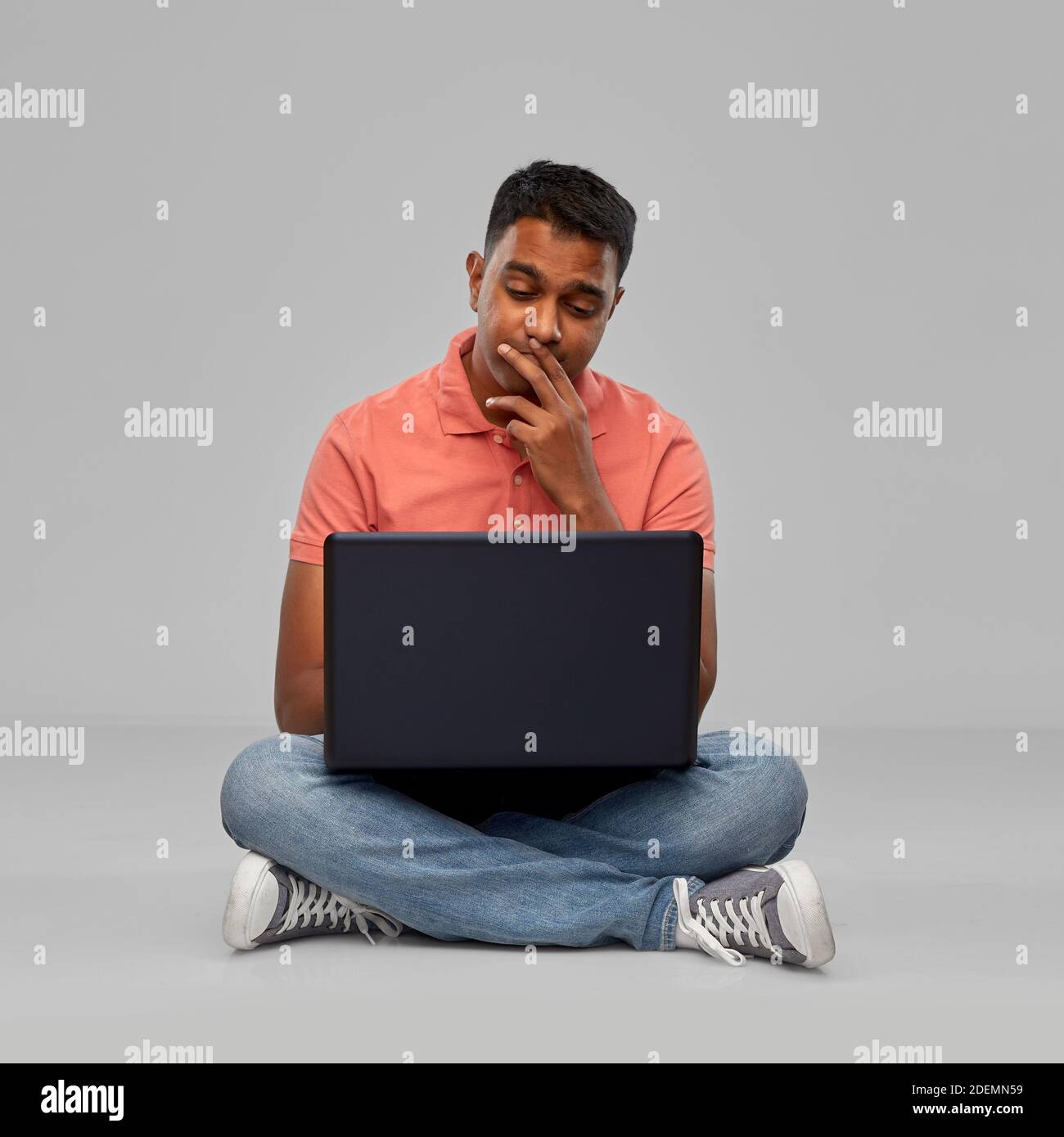 Suspicious computer hi-res stock photography and images - Alamy