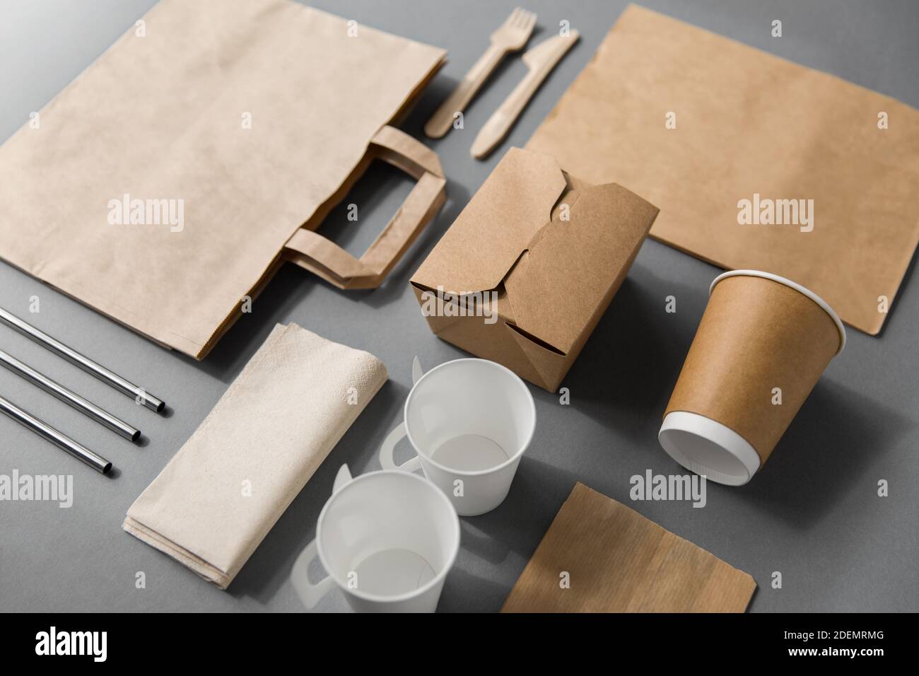 Food packing hi-res stock photography and images - Alamy