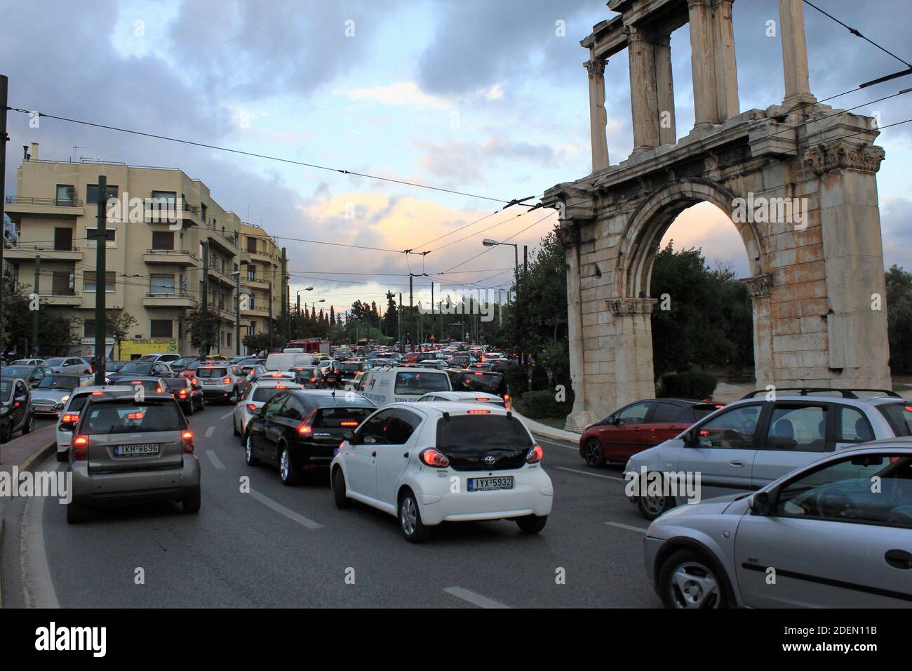 Greece busy streets hi-res stock photography and images - Alamy