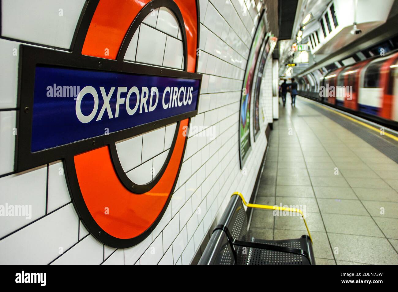 ENGLAND, LONDON - OCTOBER 8 2013: oxford circus underground stop Stock ...
