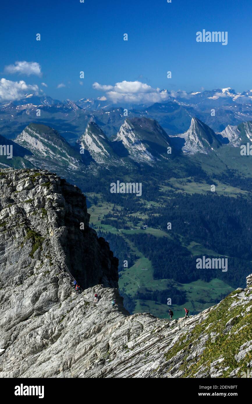 Lisegrat am Säntis mit Blick auf die Churfirsten im Toggenburg Stock Photo - Alamy