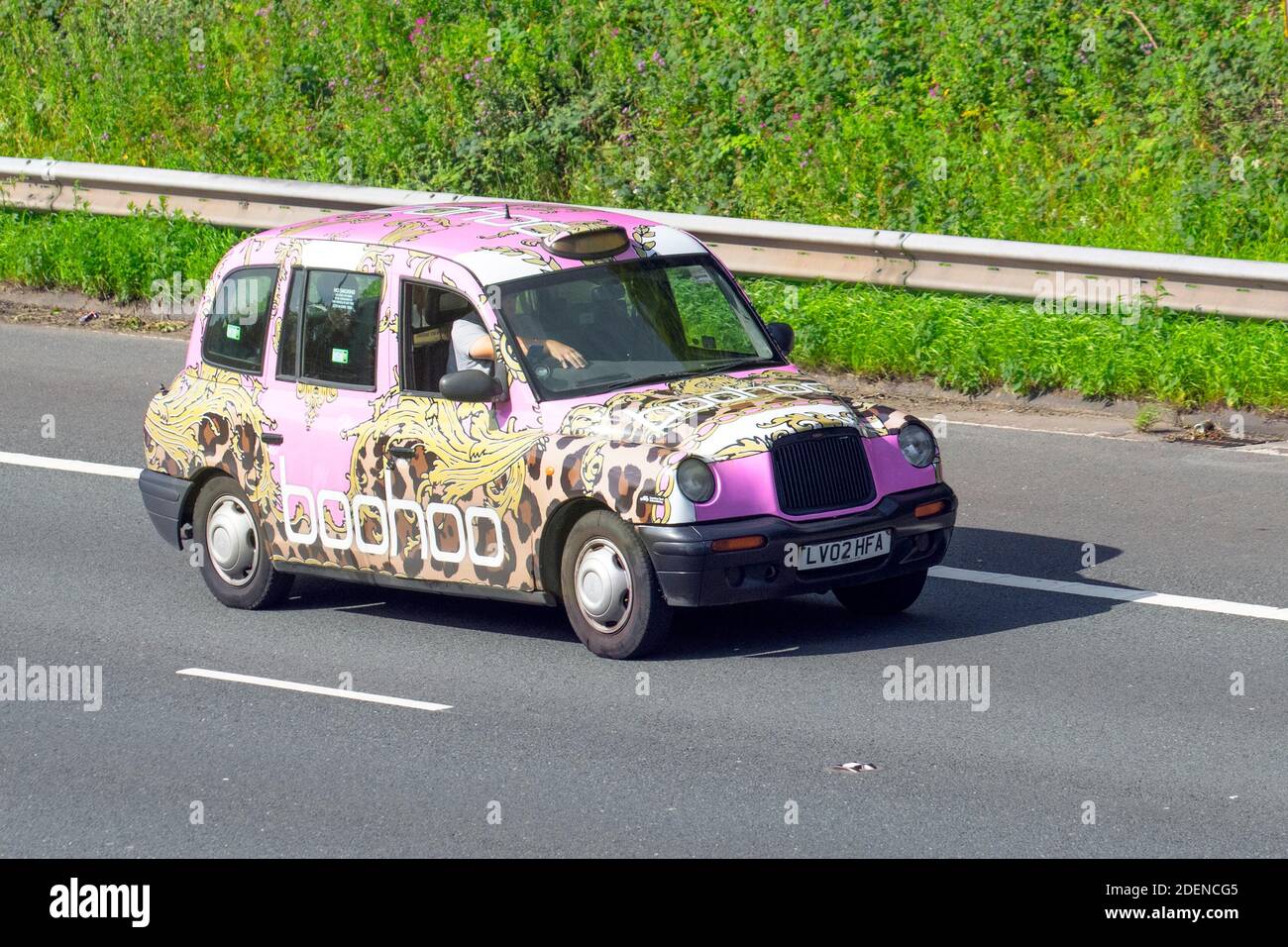 Unusual london taxi hi-res stock photography and images - Alamy