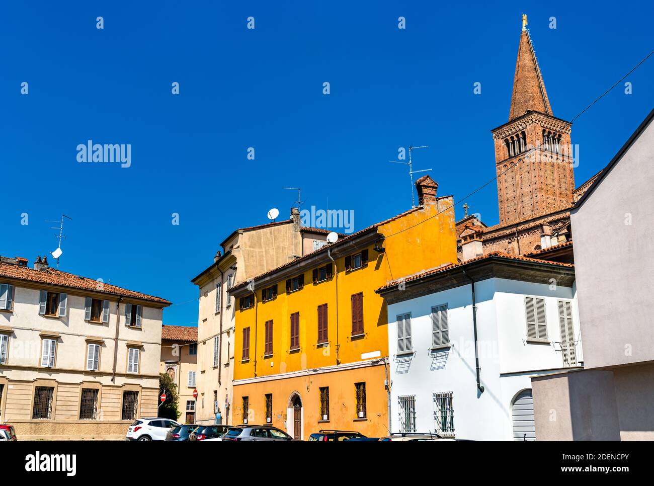 Piacenza cathedral hi-res stock photography and images - Alamy