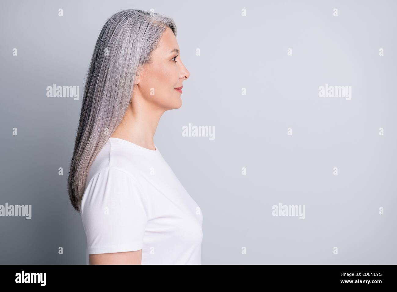 Profile photo of retired old lady look empty space wear white t-shirt ...