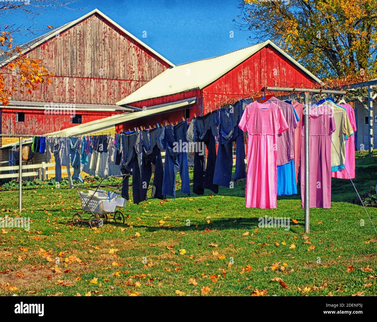 Amish laundry hi-res stock photography and images - Alamy