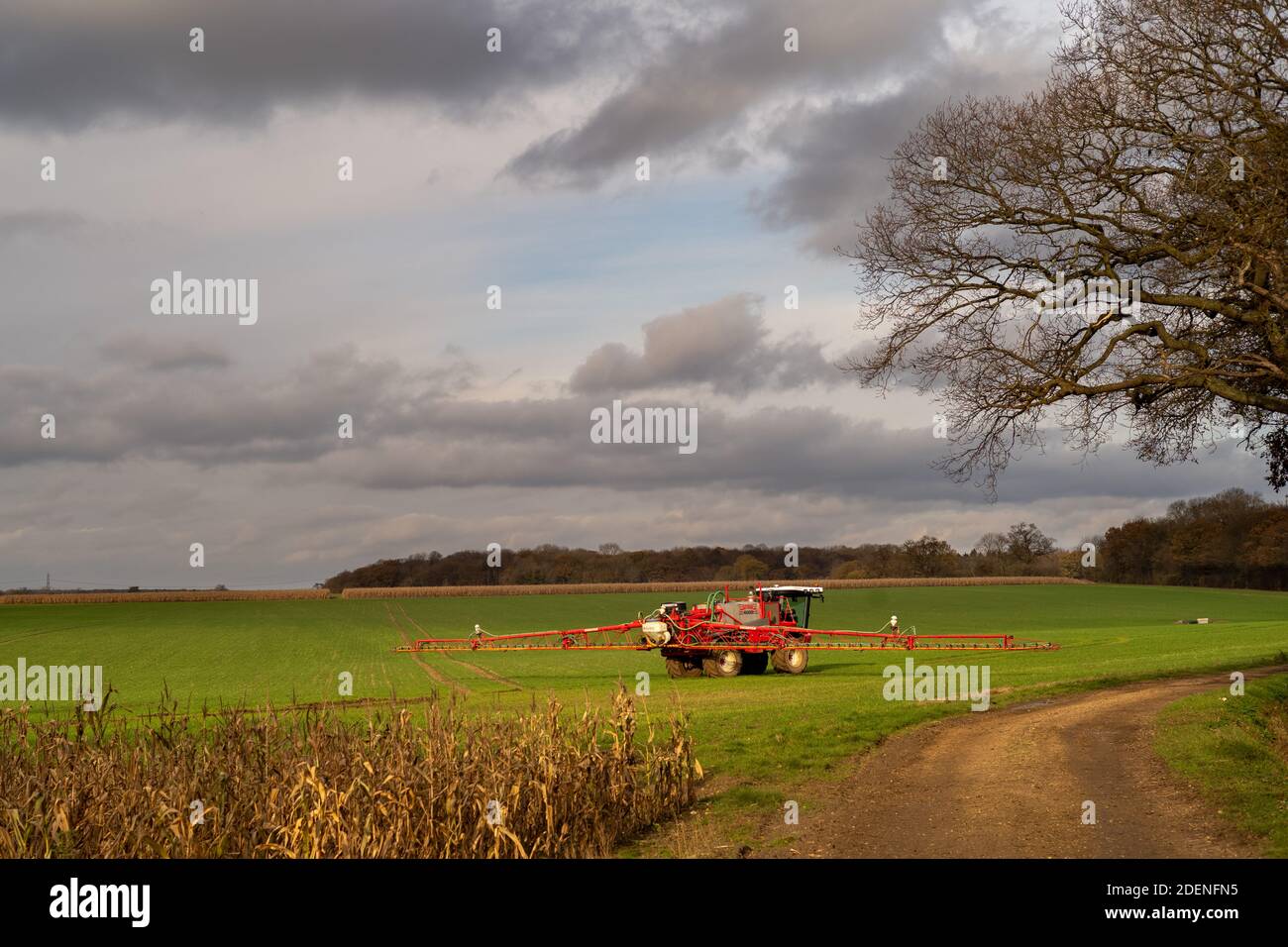 Crop spraying hi-res stock photography and images - Alamy