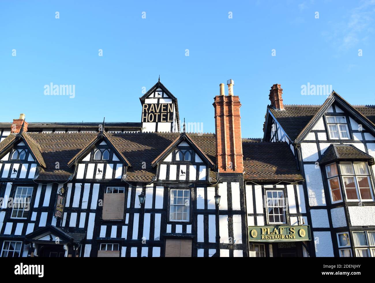 Old raven street hi-res stock photography and images - Alamy