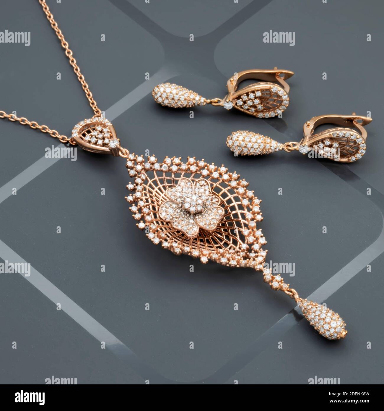 gold and jewel Stock Photo - Alamy
