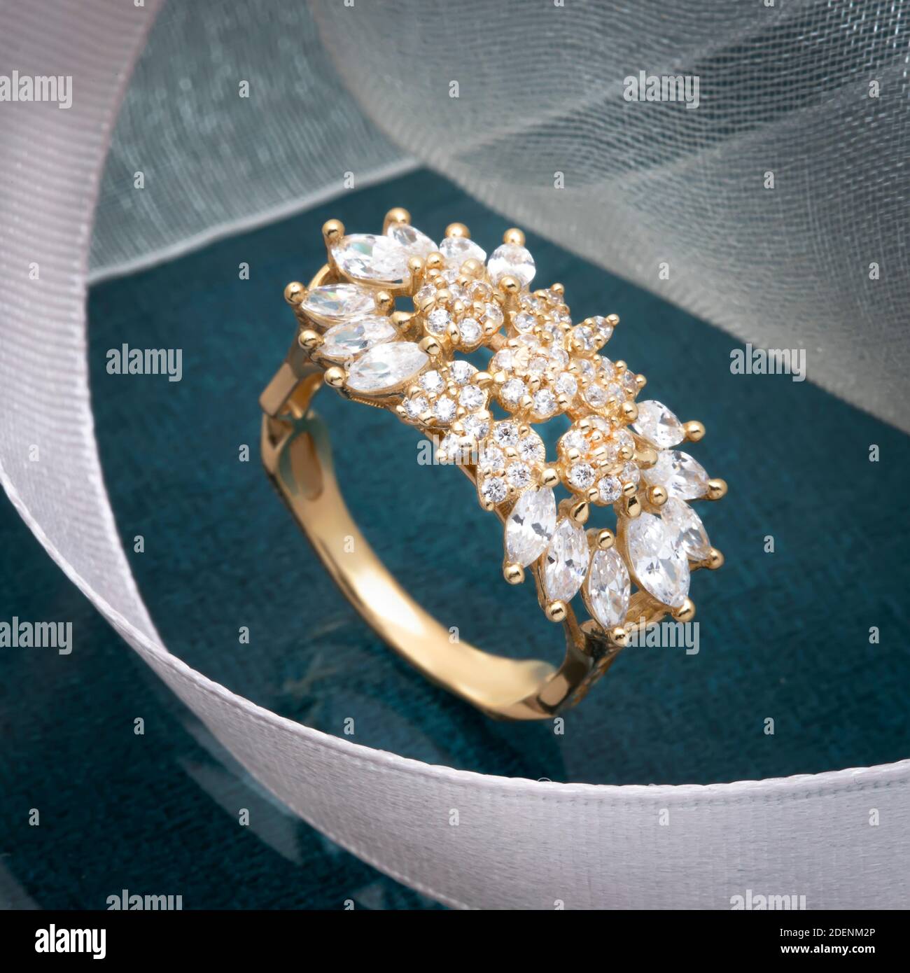 gold and jewel Stock Photo - Alamy