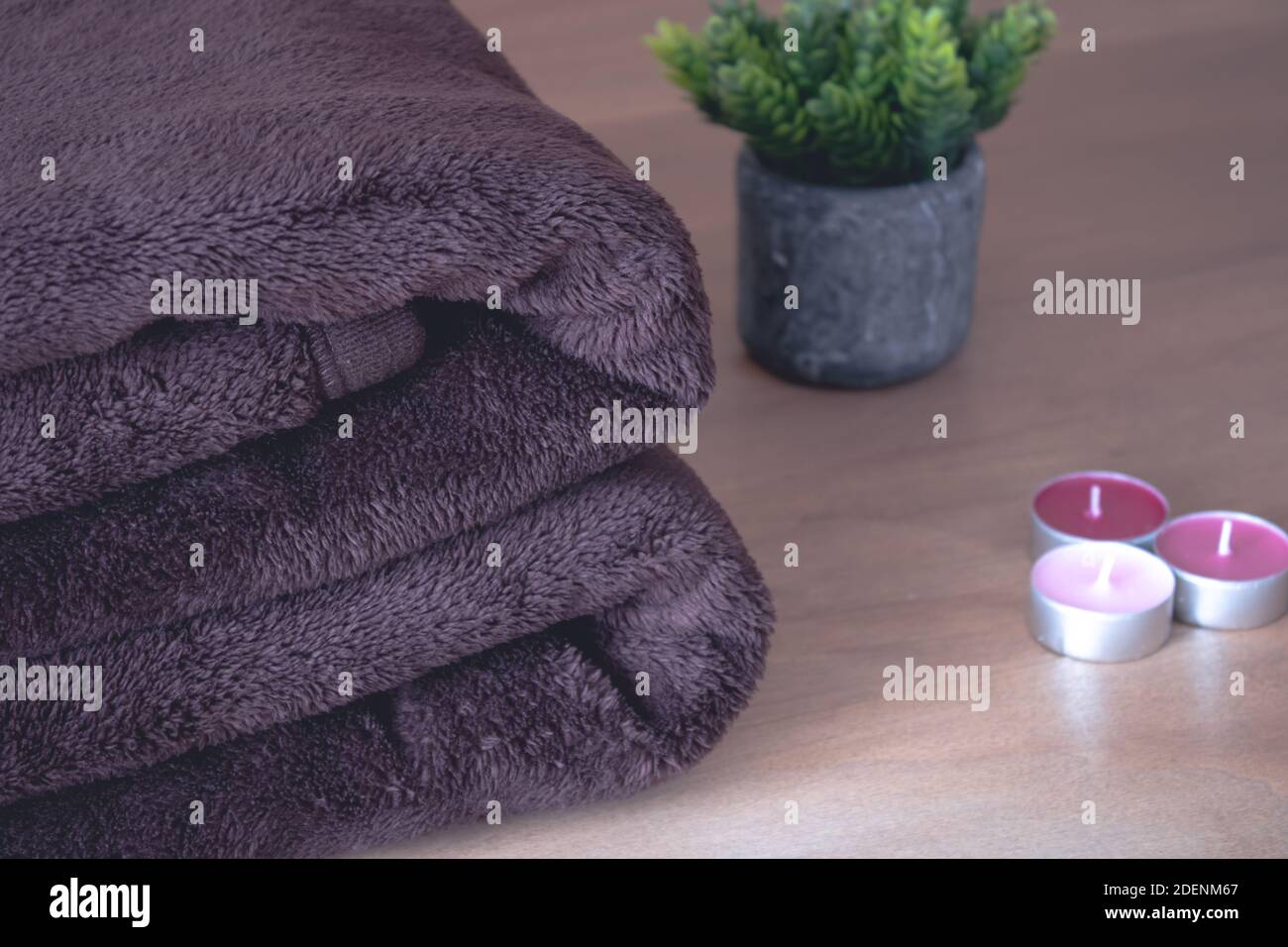 Folded patterns hi-res stock photography and images - Alamy