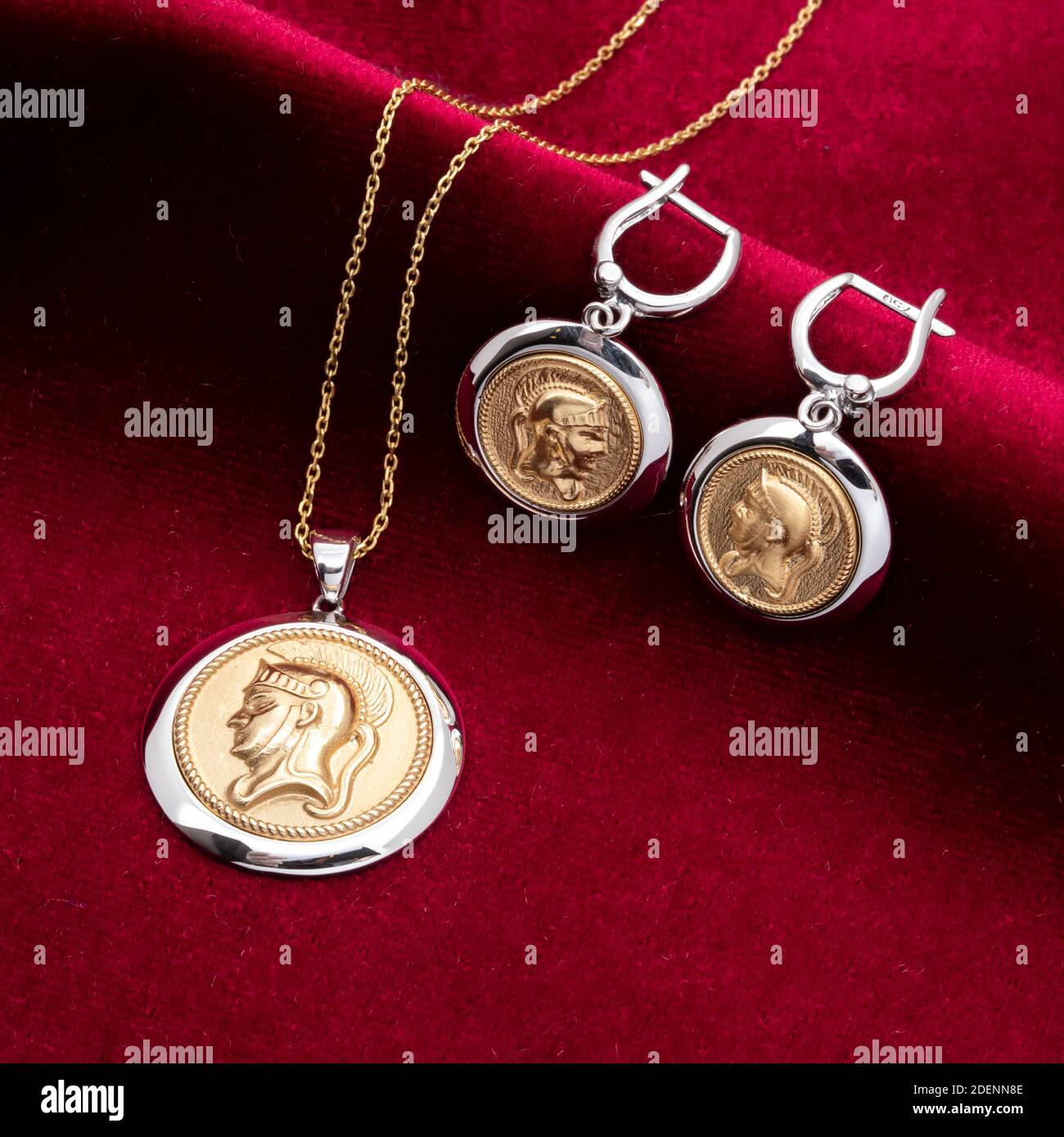 gold and jewel Stock Photo - Alamy