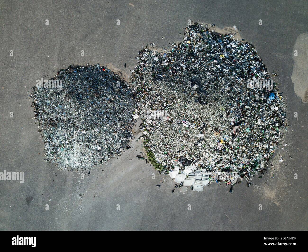 Garbage heaps hi-res stock photography and images - Alamy