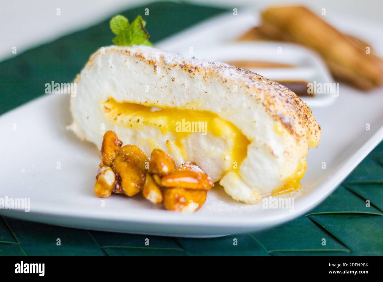 Brazo de mercedes hi-res stock photography and images - Alamy