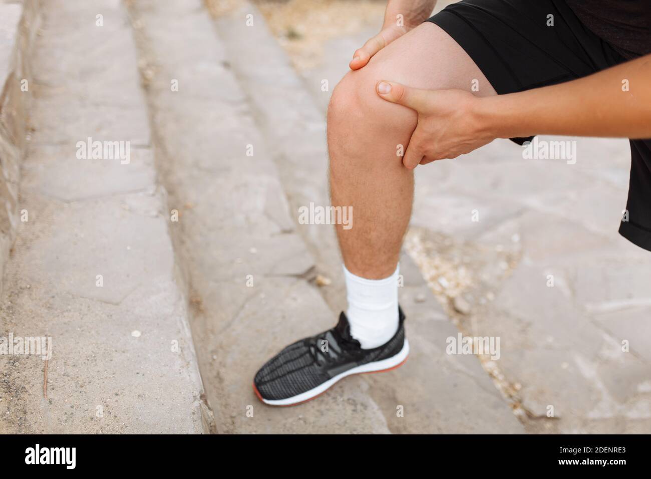 Pain in leg running hi-res stock photography and images - Alamy