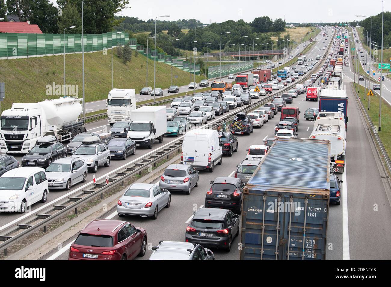 Traffic jam on Expressway S6 called Obwodnica Trojmiasta (Tricity ...