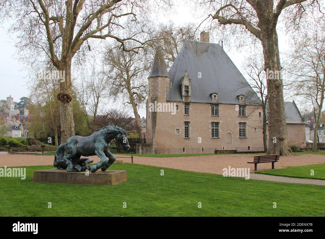 Manoir gothique hi-res stock photography and images - Alamy