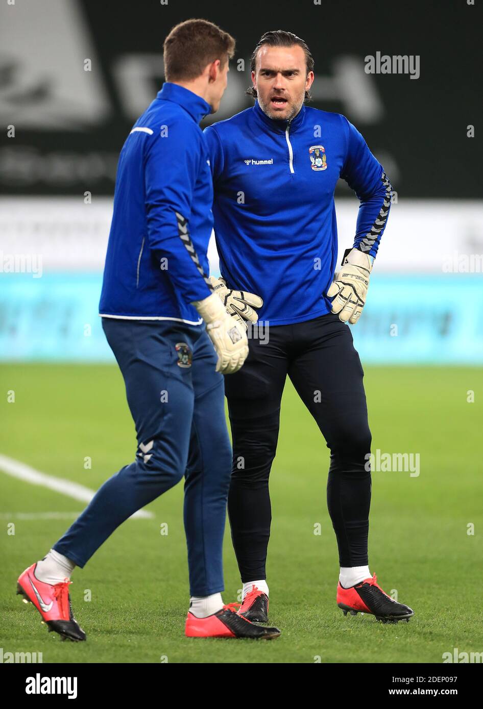 Coventry City goalkeeper Lee Camp (right) before the Sky Bet ...