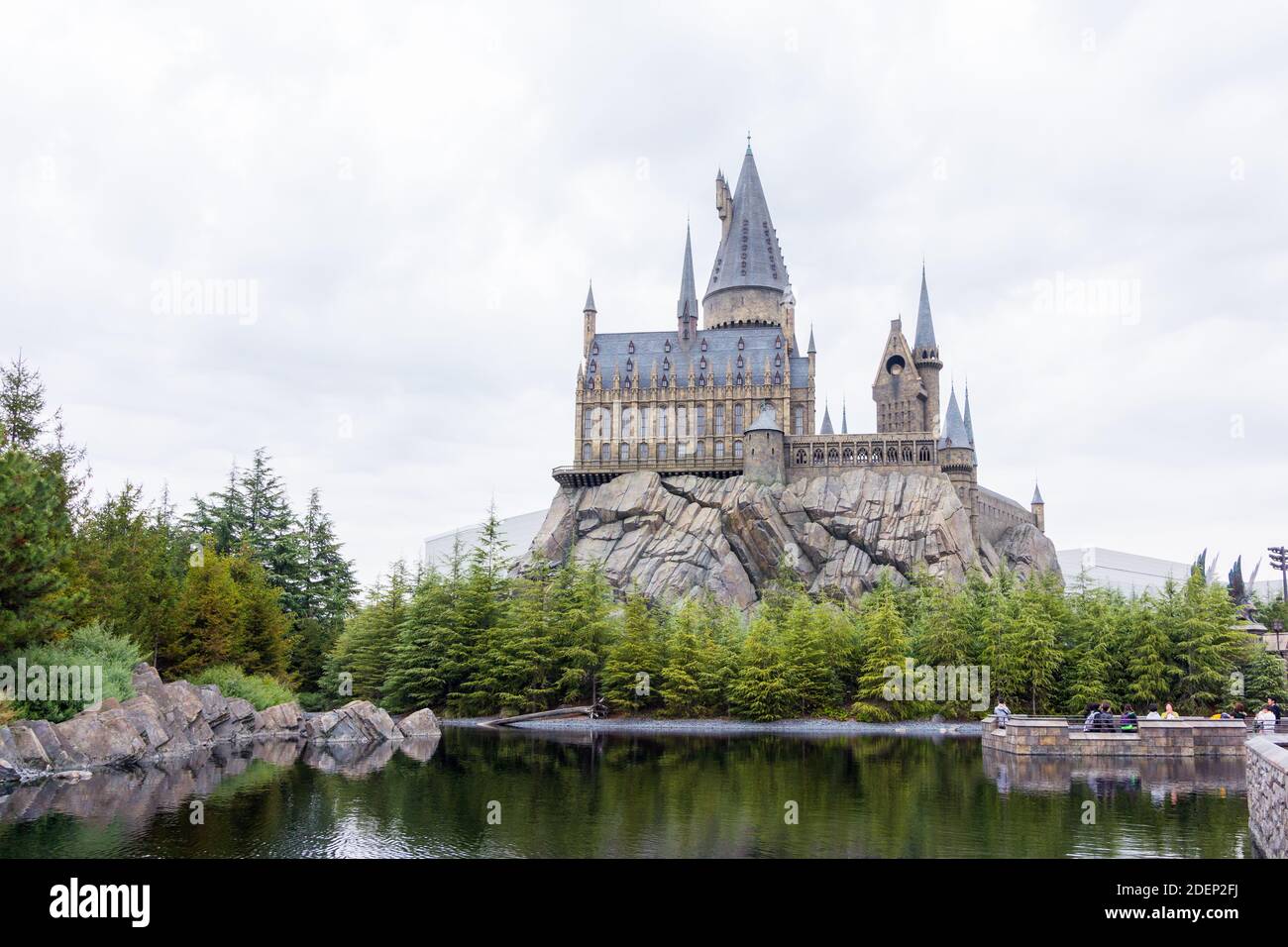 Inside the Wizarding World of Harry Potter theme park in Osaka, Japan ...