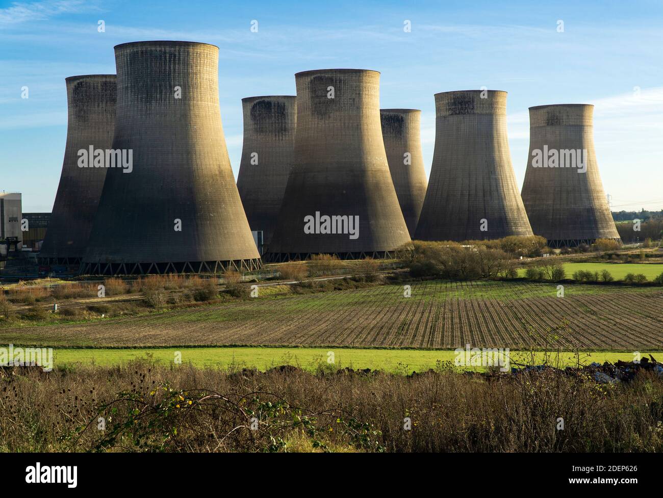 Major power station hi-res stock photography and images - Alamy
