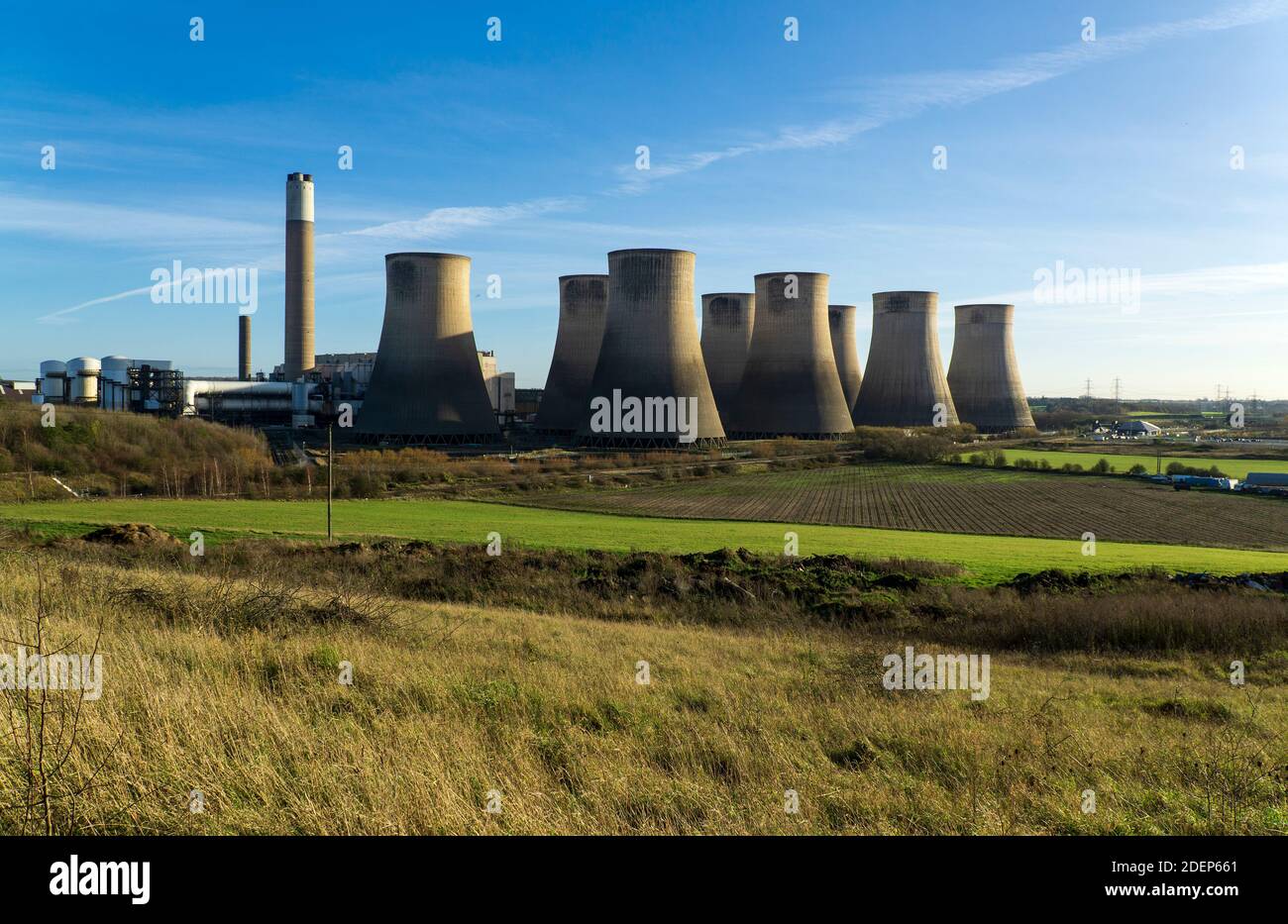 Large UK power station example Stock Photo - Alamy