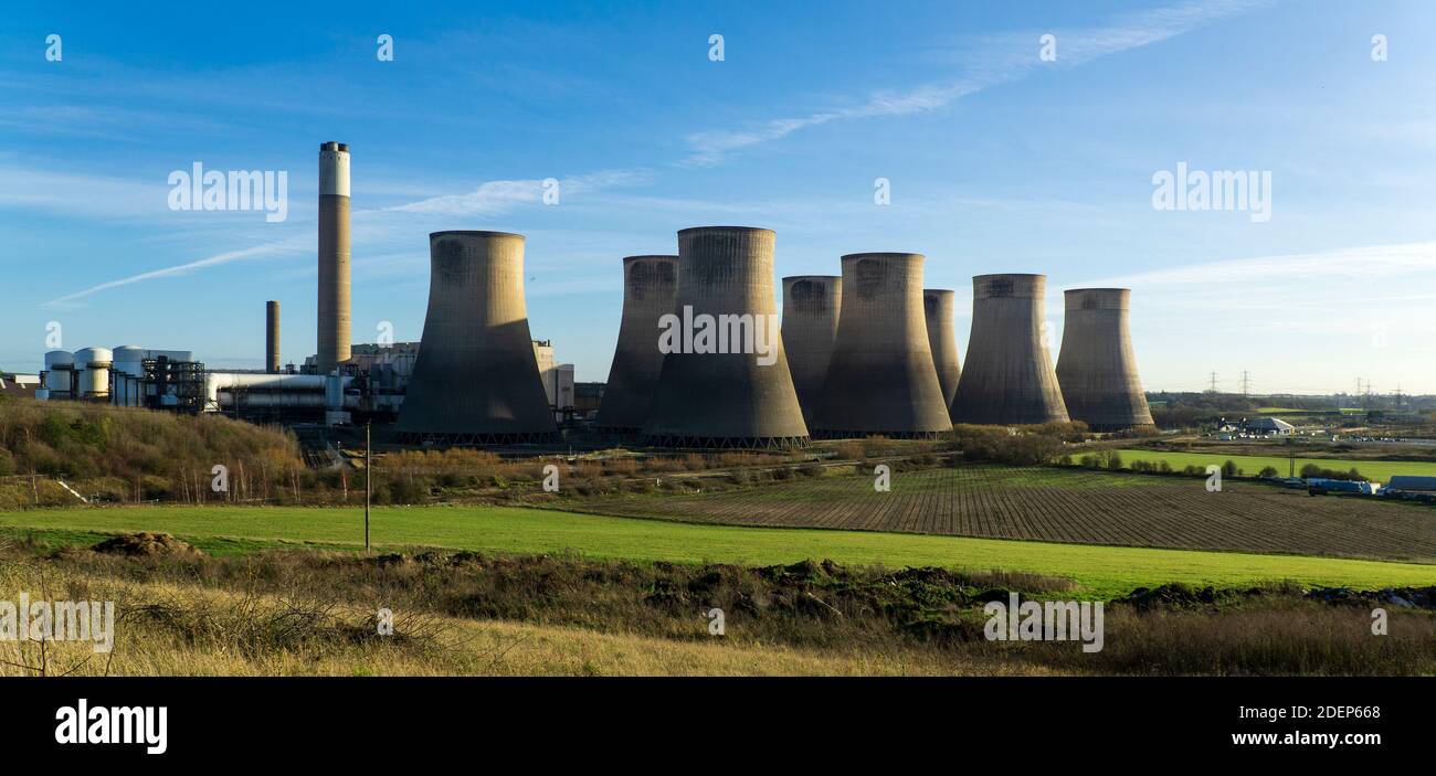 Large UK power station example Stock Photo - Alamy