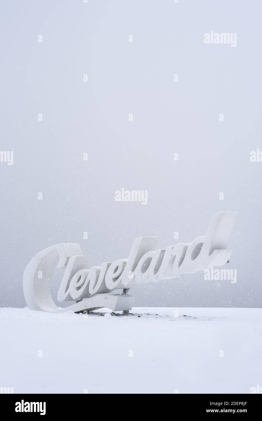 Cleveland ohio script sign in heavy snow Stock Photo - Alamy