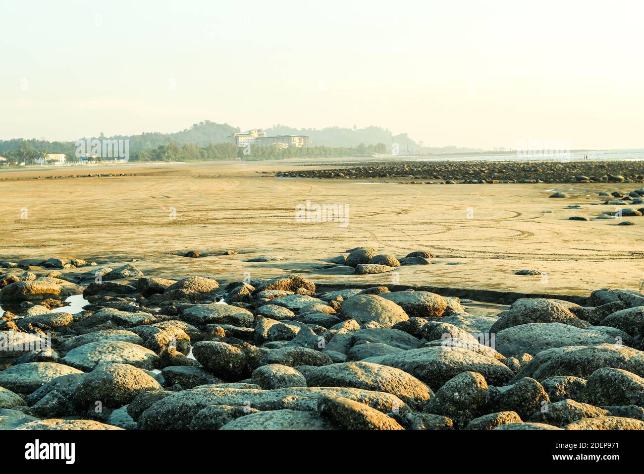 Stonework on beach hi-res stock photography and images - Alamy