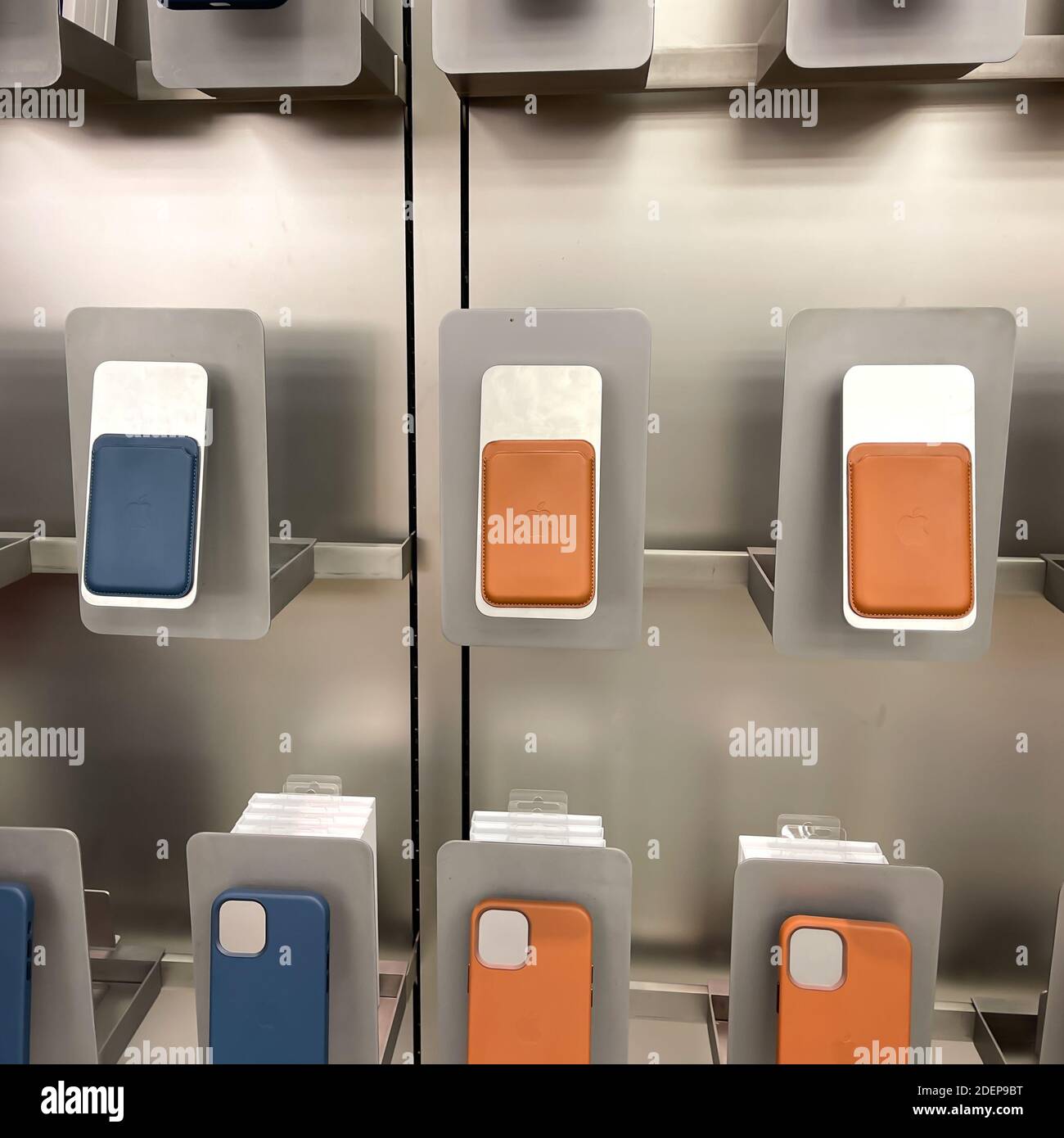 Magsafe hi-res stock photography and images - Alamy