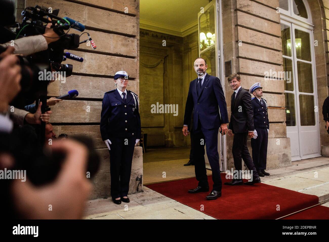 French prime minister Edouard Philippe welcomed by Bordeaux's mayor ...