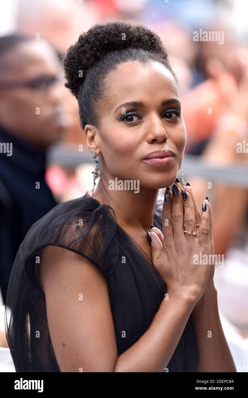 Kerry Washington attends the ceremony honoring Tyler Perry with a Star ...