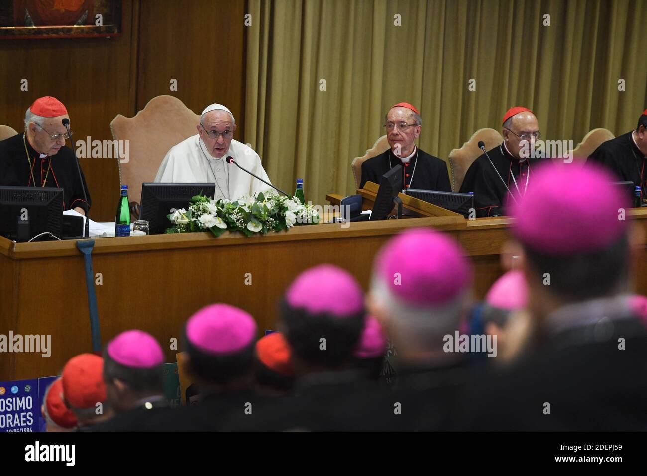 Pope Francis attends the opening of the Special Assembly of the Synod ...
