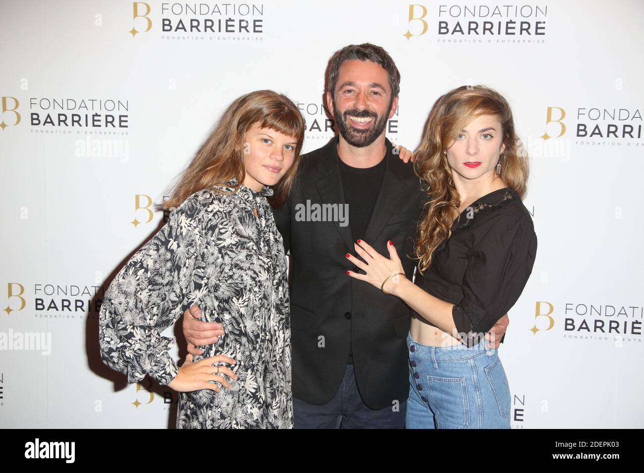 Céleste Brunnquell, Benjamin Gauthier et Sarah Suco lors de la remise ...