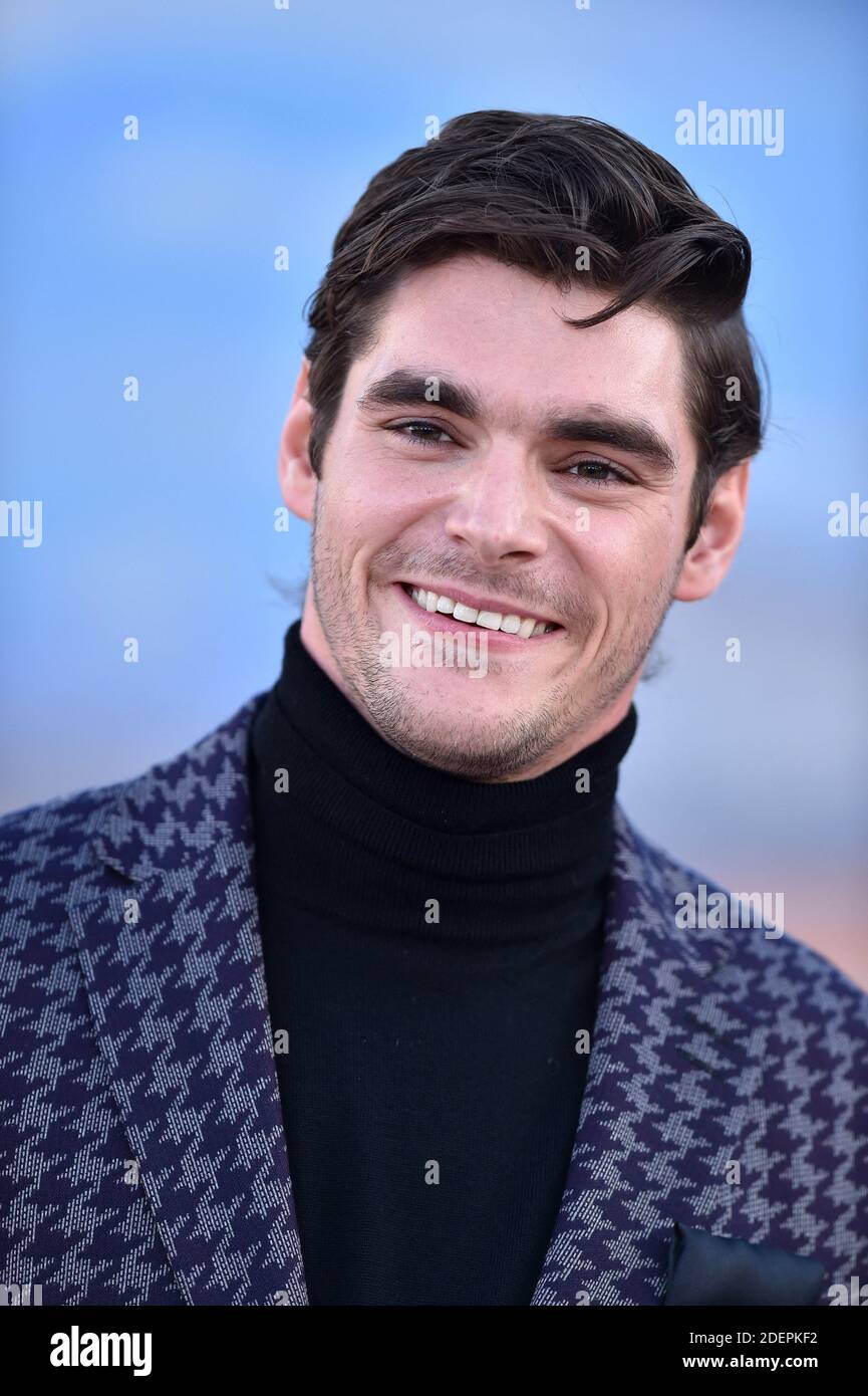 RJ Mitte attends the Premiere of Netflix's 'El Camino: A Breaking Bad ...