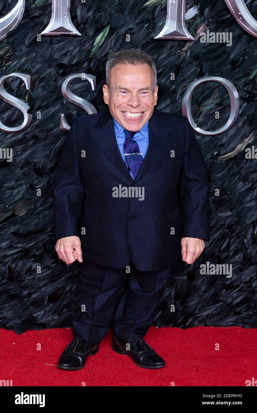 Warwick Davis attending the Premiere of Maleficent: Mistress of Evil at ...
