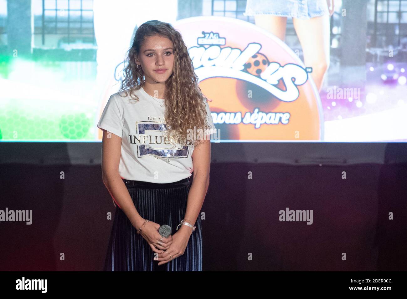 Lou assiste a la Projection Presse en avant-premiere de l'episode de la ...