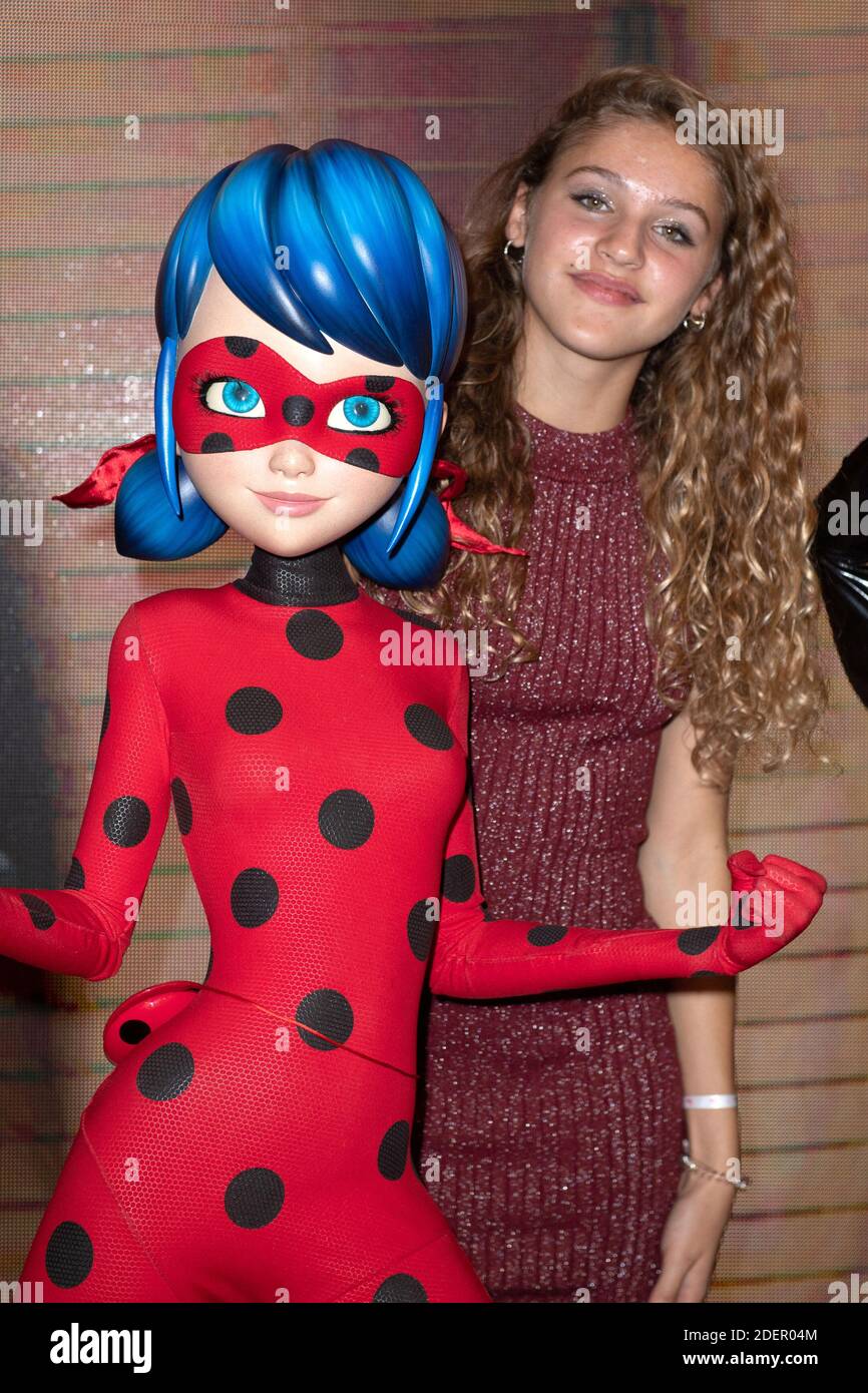 Lou assiste a la Projection Presse en avant-premiere de l'episode de la ...