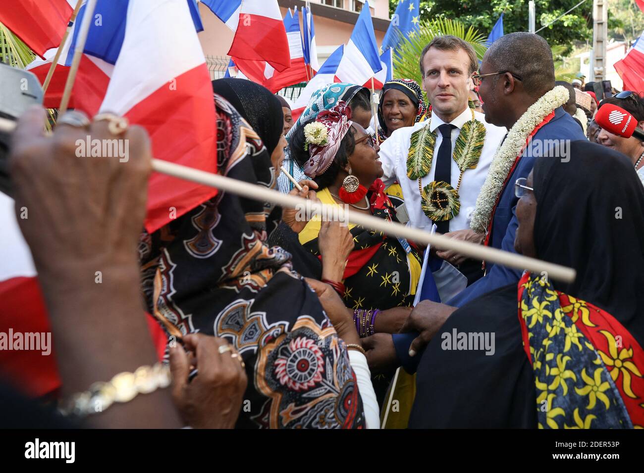 French President Emmanuel Macron visiting Hamjago and talking with ...