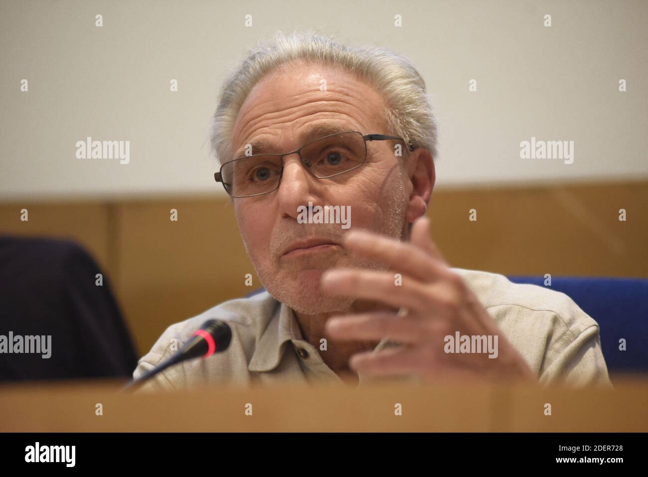 Khalfa hi-res stock photography and images - Alamy