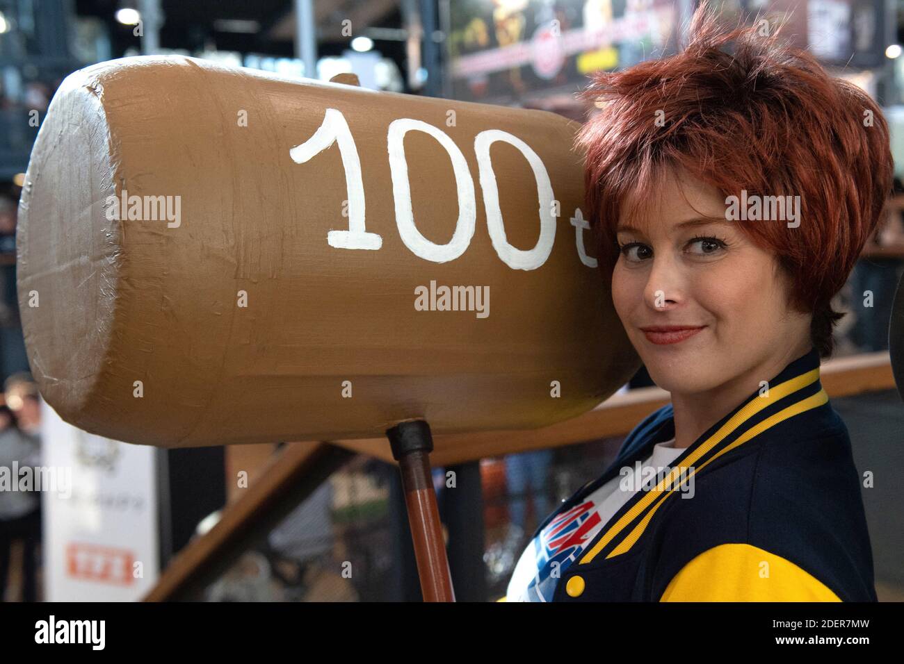 A cosplayer dressed as Laura (Nicky Larson) attending the Comic Con ...
