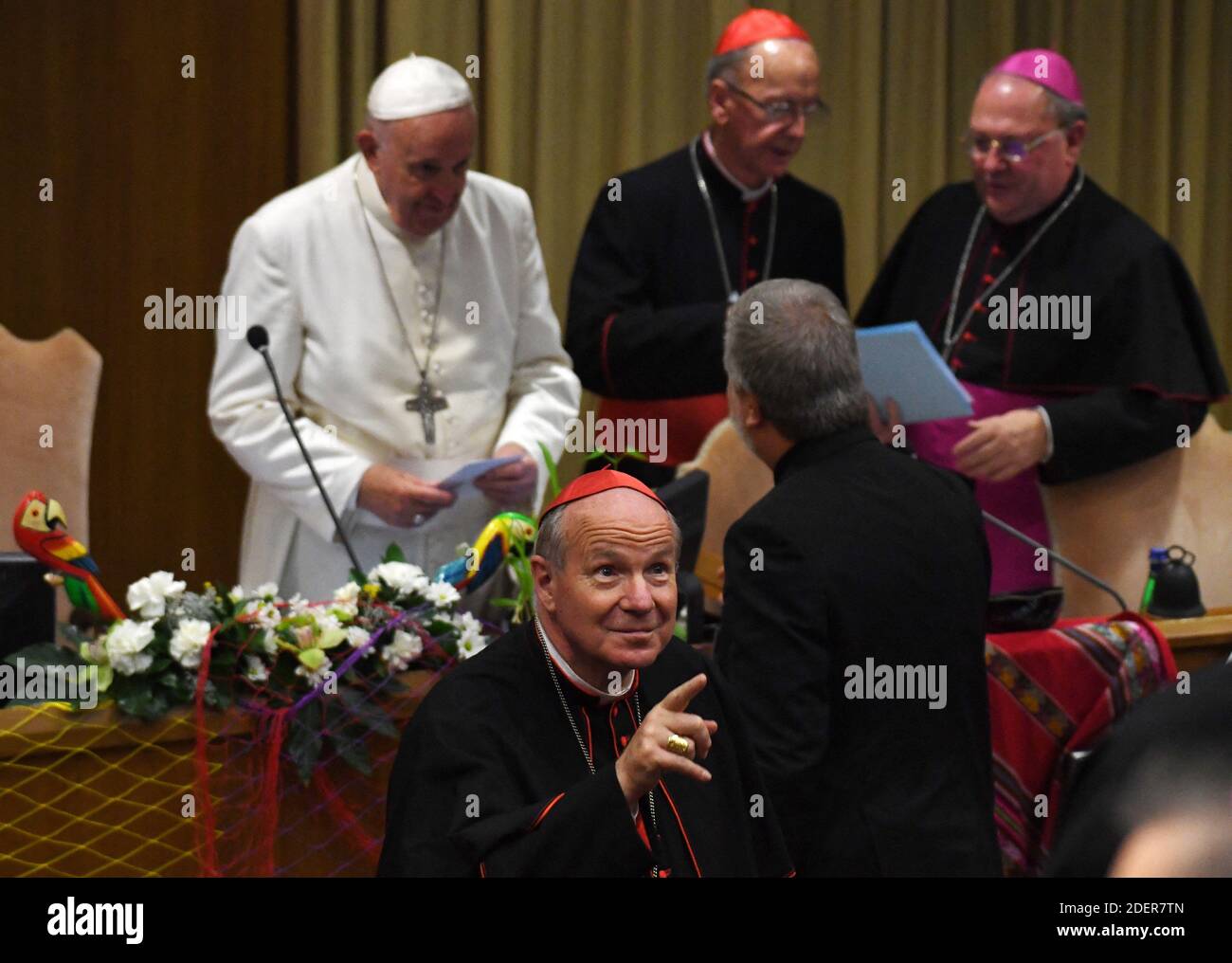 Austrian cardinal Christoph Schonborn and Pope Francis attend the final ...