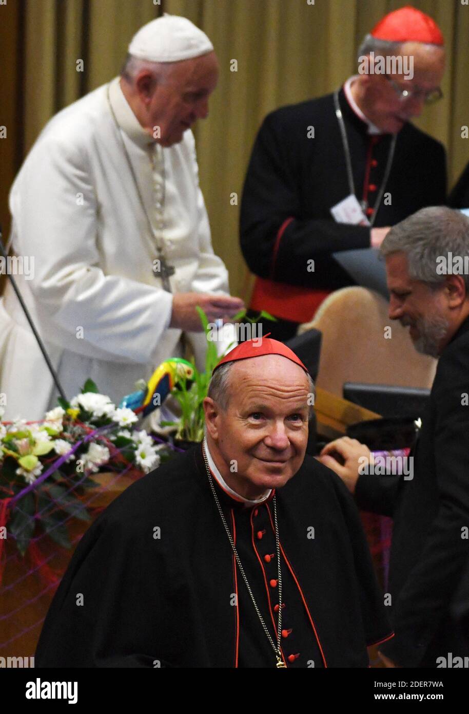 Austrian cardinal Christoph Schonborn and Pope Francis attend the final ...