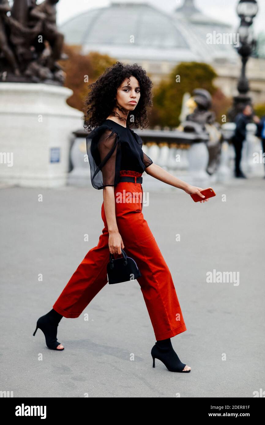 Street style, Sadi arriving at Jarel Zhang Spring-Summer 2020 ready-to ...