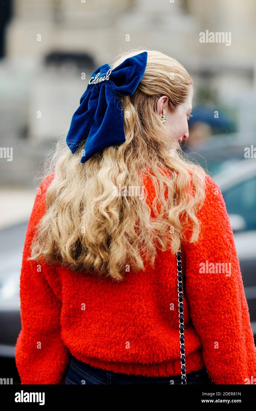 Street style, Stella von Senger und Etterlin arriving at Chanel Spring ...